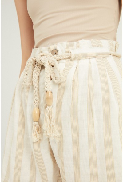 Baluxe Bej Indigo Kemer Detaylı Şort