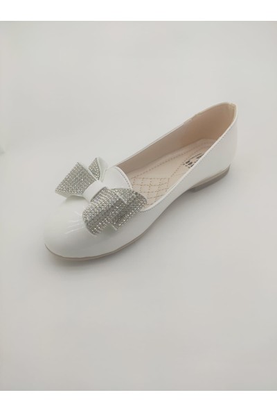 Ramer Çocuk Rugan Lüx Beyaz Fiyonk Taşlı Babet