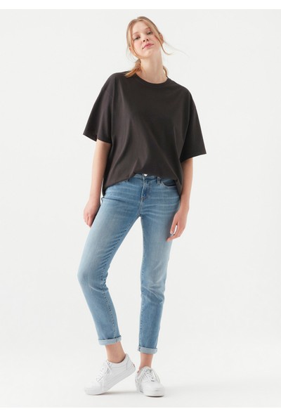 Mavi Kadın Ada Nazar Boncuğu Detaylı Jean Pantolon 1020533422
