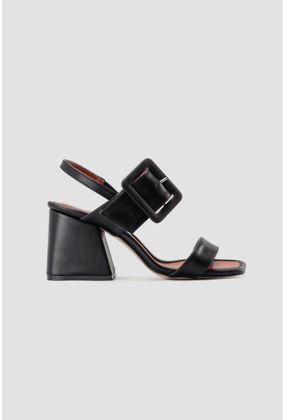 Limoya Mirabelle Siyah Kalın Kemer Detaylı Topuklu Sandalet Limoya Mirabelle Siyah Kalın Kemer Detaylı Topuklu Sandalet