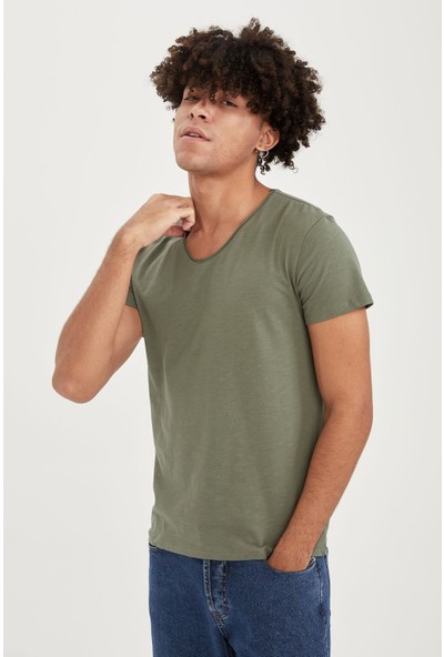 DeFacto Slim Fit V Yaka Basic Kısa Kollu Tişört M4791AZ21SP DeFacto Slim Fit V Yaka Basic Kısa Kollu Tişört M4791AZ21SP
