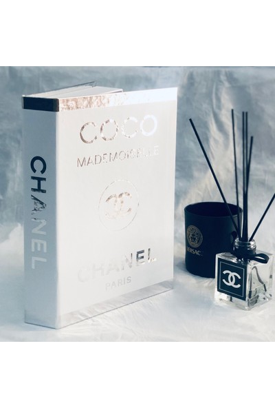 Lovely Book & Book Coco Chanel Klasik Model Açılabilir Dekoratif Kitap Kutusu 27 x 19 x 4 cm Lovely Book & Book Coco Chanel Klasik Model Açılabilir Dekoratif Kitap Kutusu 27 x 19 x 4 cm