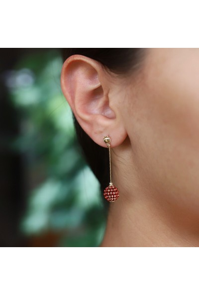 Çağdaş Kuyumculuk Sallantılı Kataforez Küpeler Çağdaş Kuyumculuk Sallantılı Kataforez Küpeler