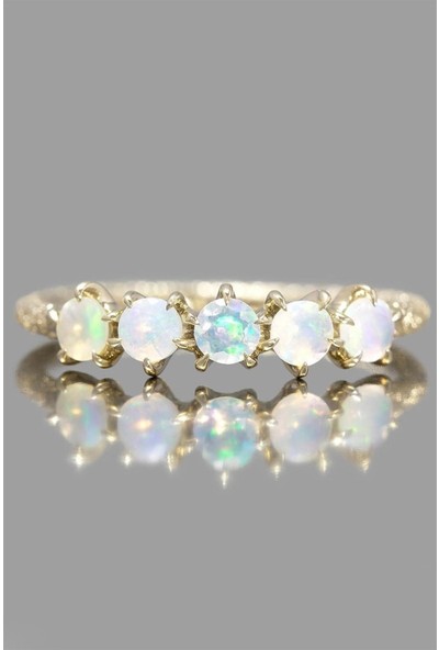 Aykan Kuyumculuk Tokyo Ay Tası 5taş Yüzük - AK556 Aykan Kuyumculuk Tokyo Ay Tası 5taş Yüzük - AK556