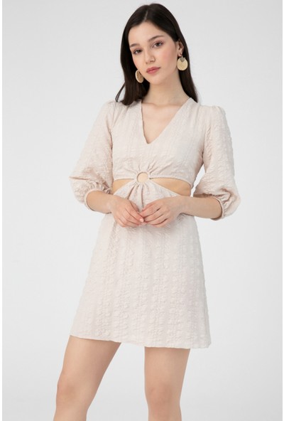 Berfuğ Kıran Yanları Açık Göbeği Halka Detaylı Elbise