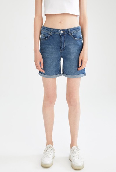Defacto Paçası Katlama Detaylı Mini Jean Şort U3020AZ21SM