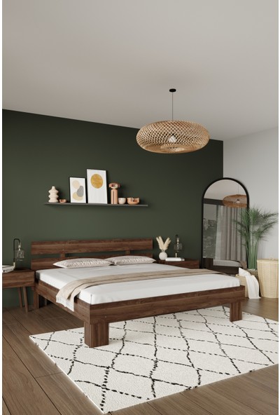 Brady Mobilya Salas Masif Ceviz Ahşap Desenli Çift Kişilik Karyola