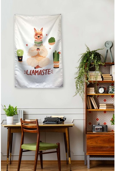 Kostik Store Llamaste Duvar Örtüsü