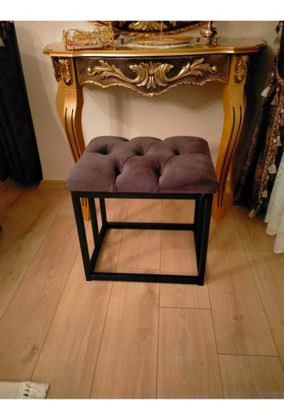 Akuzel Atölyesi Metal Ayaklı Dekoratif Puf