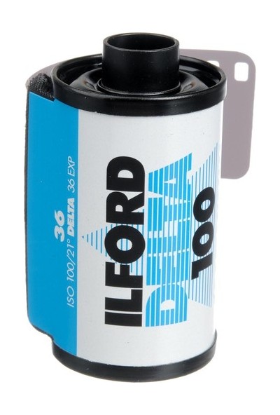 Ilford Delta 100 36 Pozluk Siyah Beyaz Negatif Film (Skt: 11-2021)