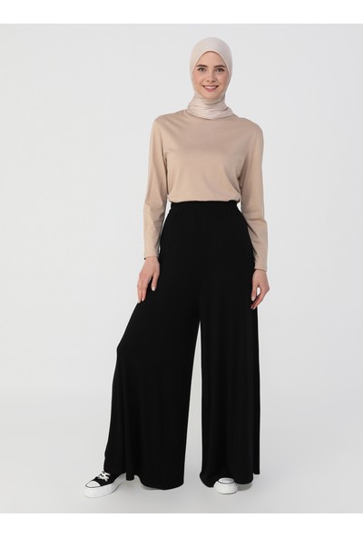 Viskon Kumaştan Beli Lastikli Pantolon- Siyah - Refka Basic Viskon Kumaştan Beli Lastikli Pantolon- Siyah - Refka Basic