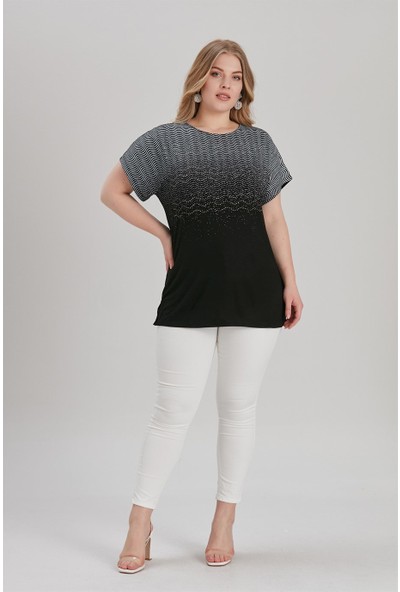 Mihramor Kadın Büyük Beden Yanı Yırtmaclı, Baskı ve Taşlı T-Shirt Siyah