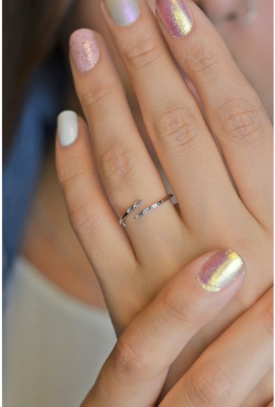 Sacce Scarves&Accessories Gümüş Renkli Mini Baget İnce Yüzük Eklem Yüzüğü Sacce Scarves&Accessories Gümüş Renkli Mini Baget İnce Yüzük Eklem Yüzüğü