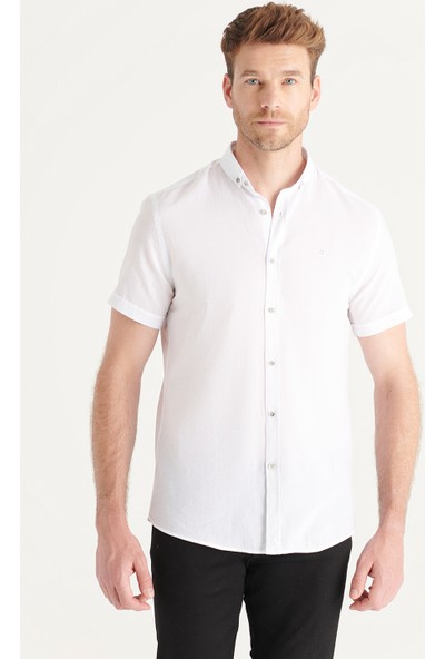 Avva Erkek Beyaz Düz Düğmeli Yaka Slim Fit Kısa Kol Vual Gömlek A11B2210
