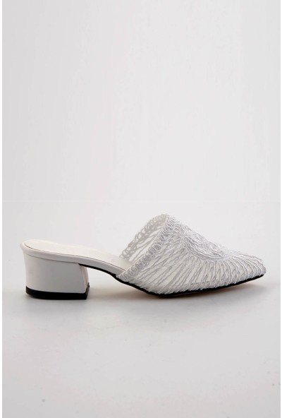 Bambi Beyaz Kadın Terlik K04671681116