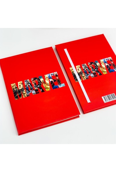 Lolla Box Marvel Defter Kırmızı Lolla Box Marvel Defter Kırmızı