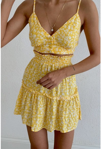 Moneta Boutique Kadın Flora Önü Düğmeli Büstiyer Etek Takım Moneta Boutique Kadın Flora Önü Düğmeli Büstiyer Etek Takım