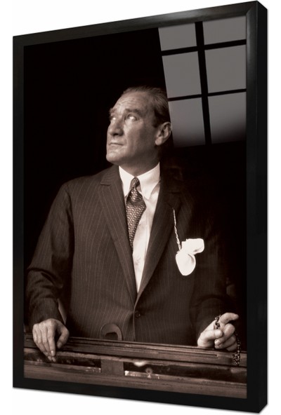 Tablosan Istikbal Göklerdedir Atatürk Portresi Çerçeveli Cam Tablo Tablosan Istikbal Göklerdedir Atatürk Portresi Çerçeveli Cam Tablo