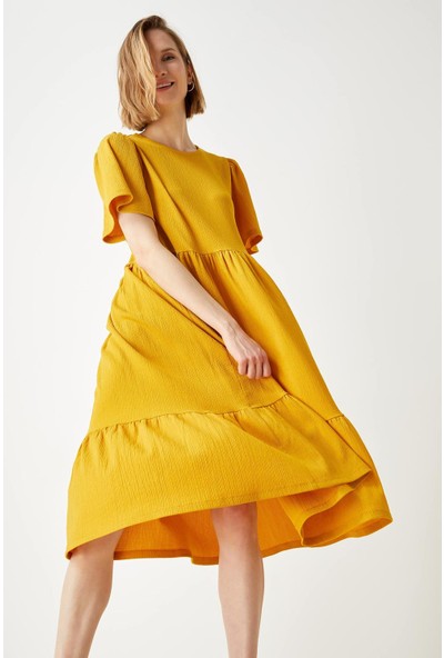 DeFacto Volan Detaylı Geniş Kollu Bisiklet Yaka Midi Elbise U0766AZ21SP DeFacto Volan Detaylı Geniş Kollu Bisiklet Yaka Midi Elbise U0766AZ21SP