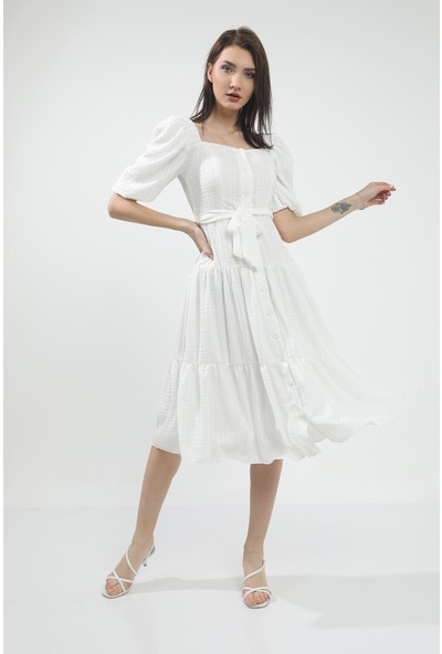 Mangosteen Beyaz Kare Yaka Uzun Elbise