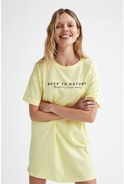 DeFacto Slogan Baskılı Relax Fit Sürdürülebilir Mini Tişört Elbise U3367AZ21SM DeFacto Slogan Baskılı Relax Fit Sürdürülebilir Mini Tişört Elbise U3367AZ21SM