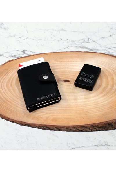 Delfino Hediyelik Sevdiklerinize Özel Kişiselleştirilebilir Mekanizmalı Kartlı ve Zippo Çakmak Hediye Seti