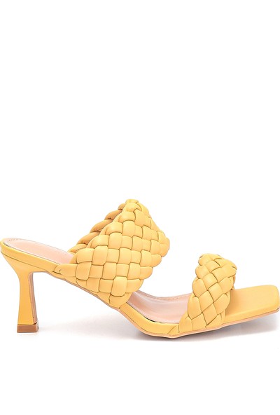Derimod Kadın Örgü Detaylı Topuklu Terlik