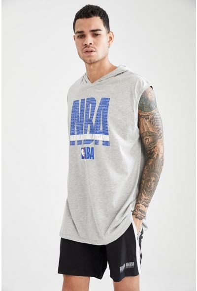 DeFacto NBA Lisanslı Sırt Baskılı Long Fit Uzun Kapüşonlu Kolsuz Tişört R0527AZ21HS