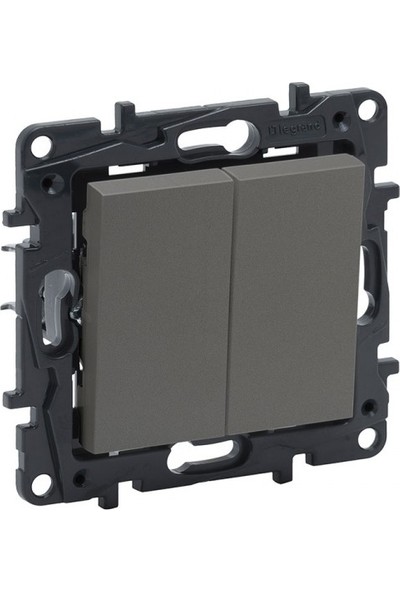 Legrand Raventi Titanyum Komütatör - 768806 Legrand Raventi Titanyum Komütatör - 768806