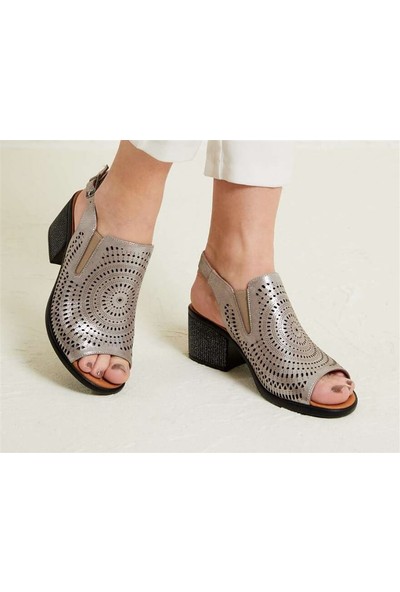 Cassido Shoes Deri Rahat Giyim Simli Sandalet