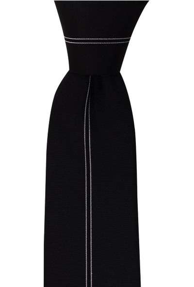 1001 Kravat Siyah Panel Desenli 7 cm Genişliğinde Ipek Kravat 1001 Kravat Siyah Panel Desenli 7 cm Genişliğinde Ipek Kravat