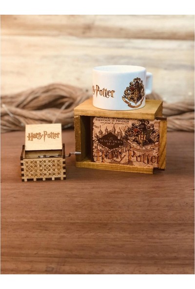 Hediye Deposu Harry Potter Büyücü Haritası Kutulu Kupa ve Harry Potter Müzik Kutusu Hediye Deposu Harry Potter Büyücü Haritası Kutulu Kupa ve Harry Potter Müzik Kutusu