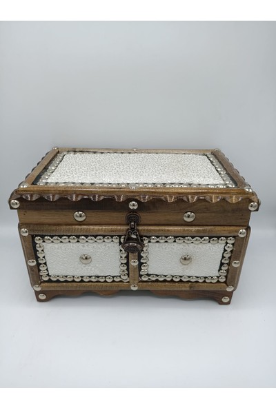 Ka & Ay Ka&ay Dekoratif Beyaz Renk Deri Kaplama Ceviz Sandık Ka & Ay Ka&ay Dekoratif Beyaz Renk Deri Kaplama Ceviz Sandık