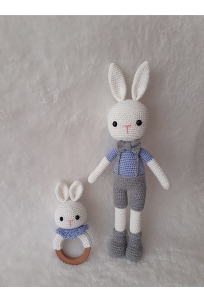 Oyuncak Park Papyonlu Şık Tavşan ve Çıngırak Amigurumi Organik Oyuncak Oyuncak Park Papyonlu Şık Tavşan ve Çıngırak Amigurumi Organik Oyuncak