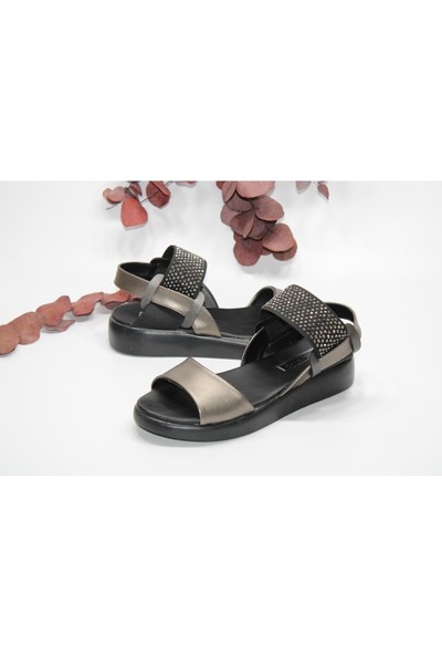 Lady Park Önü ve Arkası Açık Taşlı Kalın Lastik Bantlı Günlük-Abiye Sandalet