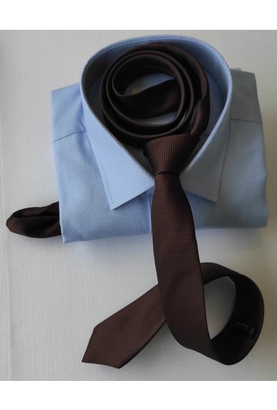 By Yavuz Armüllü Kravat + Mendil