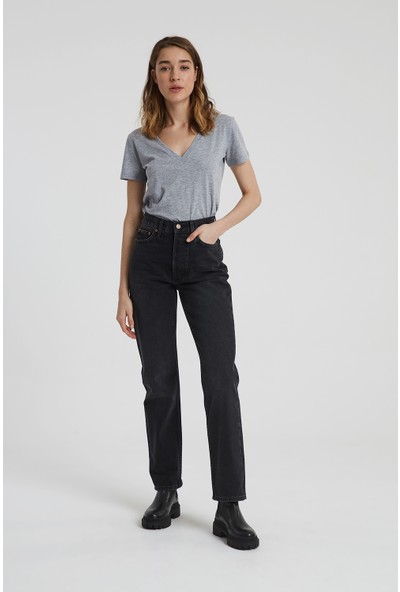 Cross Jeans DIANA Siyah Renk Yüksel Bel Dad Straight Fit Pantolon C 4517-007 Cross Jeans DIANA Siyah Renk Yüksel Bel Dad Straight Fit Pantolon C 4517-007