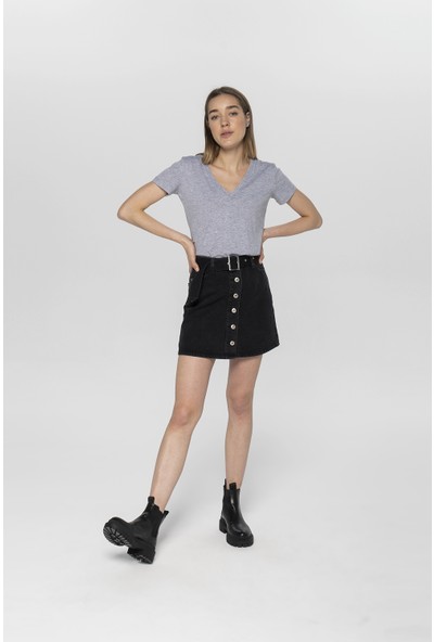 Cross Jeans Siyah Mini Yüksek Bel Kemerli ve Düğmeli A-Form Etek C 4533-007 Cross Jeans Siyah Mini Yüksek Bel Kemerli ve Düğmeli A-Form Etek C 4533-007