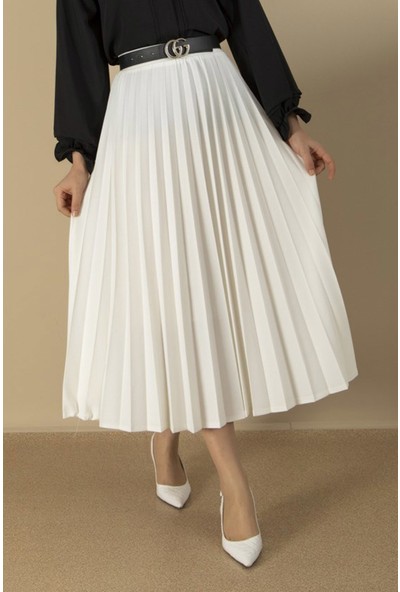 Essah Moda Kadın Beyaz Piliseli Uzun Etek - ME000325 Essah Moda Kadın Beyaz Piliseli Uzun Etek - ME000325