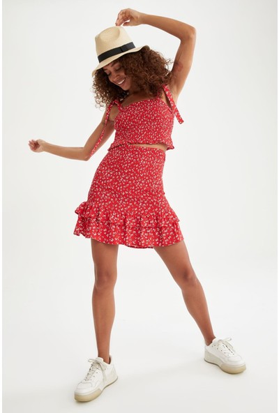 Defacto Çiçek Baskılı Volan Detaylı Yazlık Mini Etek V0477AZ21SM Defacto Çiçek Baskılı Volan Detaylı Yazlık Mini Etek V0477AZ21SM