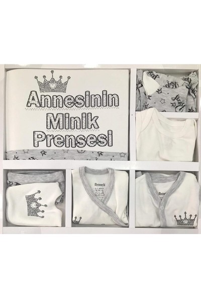 Miniworld - 10'lu Kız Bebek Hastane Çıkışı Zıbın Seti Miniworld - 10'lu Kız Bebek Hastane Çıkışı Zıbın Seti