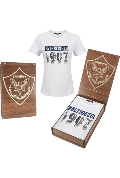 Fenerbahçe Lisanslı Pullu 1907 Beyaz Kadın T-Shirt Özel Hediyelik Ahşap Kutulu