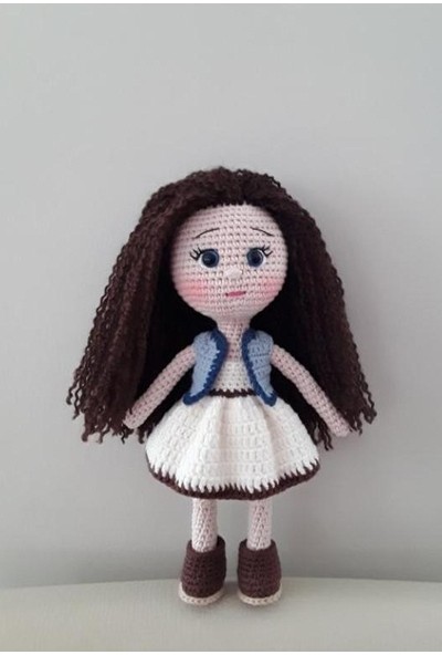 Süslü Kız Bebek Amigurumi Oyuncak