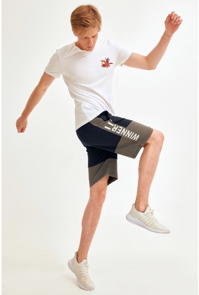 Cebi Fermuarlı Yanları Baskılı Şort