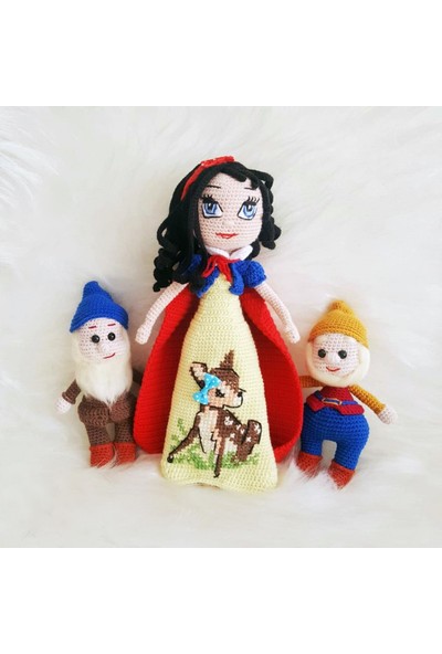 Tasarım Amigurumi Yıkanabilir El Örmesi Sevimli Pamuk Prenses ve Cüceleri Tasarım Amigurumi Yıkanabilir El Örmesi Sevimli Pamuk Prenses ve Cüceleri