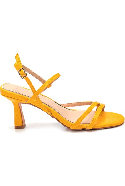 Derimod Kadın Casual Topuklu Sandalet Derimod Kadın Casual Topuklu Sandalet