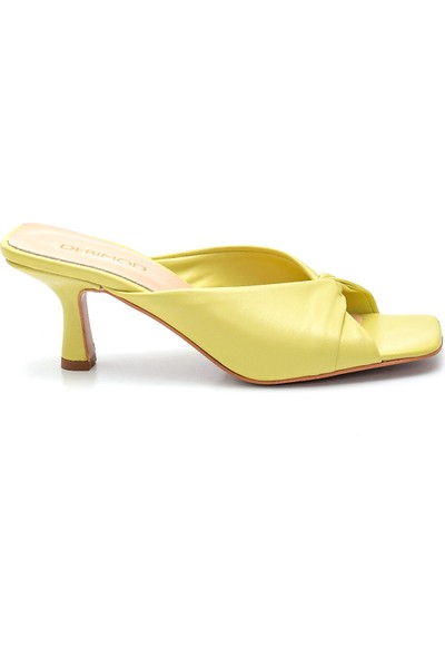 Derimod Kadın Casual Topuklu Deri Terlik Derimod Kadın Casual Topuklu Deri Terlik