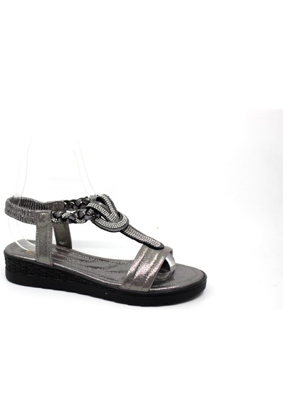 Zerhan 201 Kadın Taşlı Lastikli Sandalet Zerhan 201 Kadın Taşlı Lastikli Sandalet