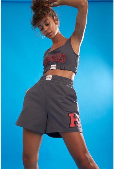 Defacto Coool Harvard University Lisanslı Relax Fit Bermuda Şort U9732AZ21SP Defacto Coool Harvard University Lisanslı Relax Fit Bermuda Şort U9732AZ21SP