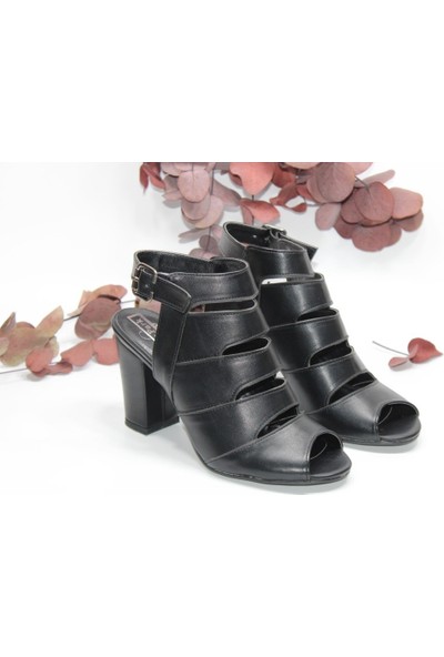 Lady Park Topuk Boyu Önü ve Arkası Açık Cilt Siyah Günlük Abiye Topuklu Sandalet